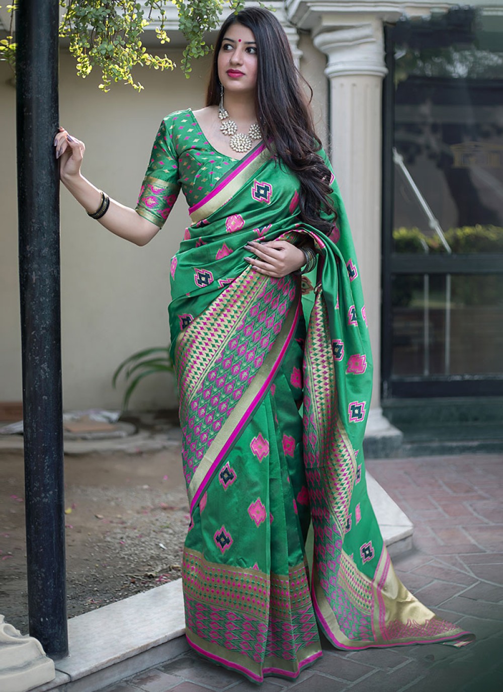Buy Art Silk Green Designer Traditional Saree : 95607
