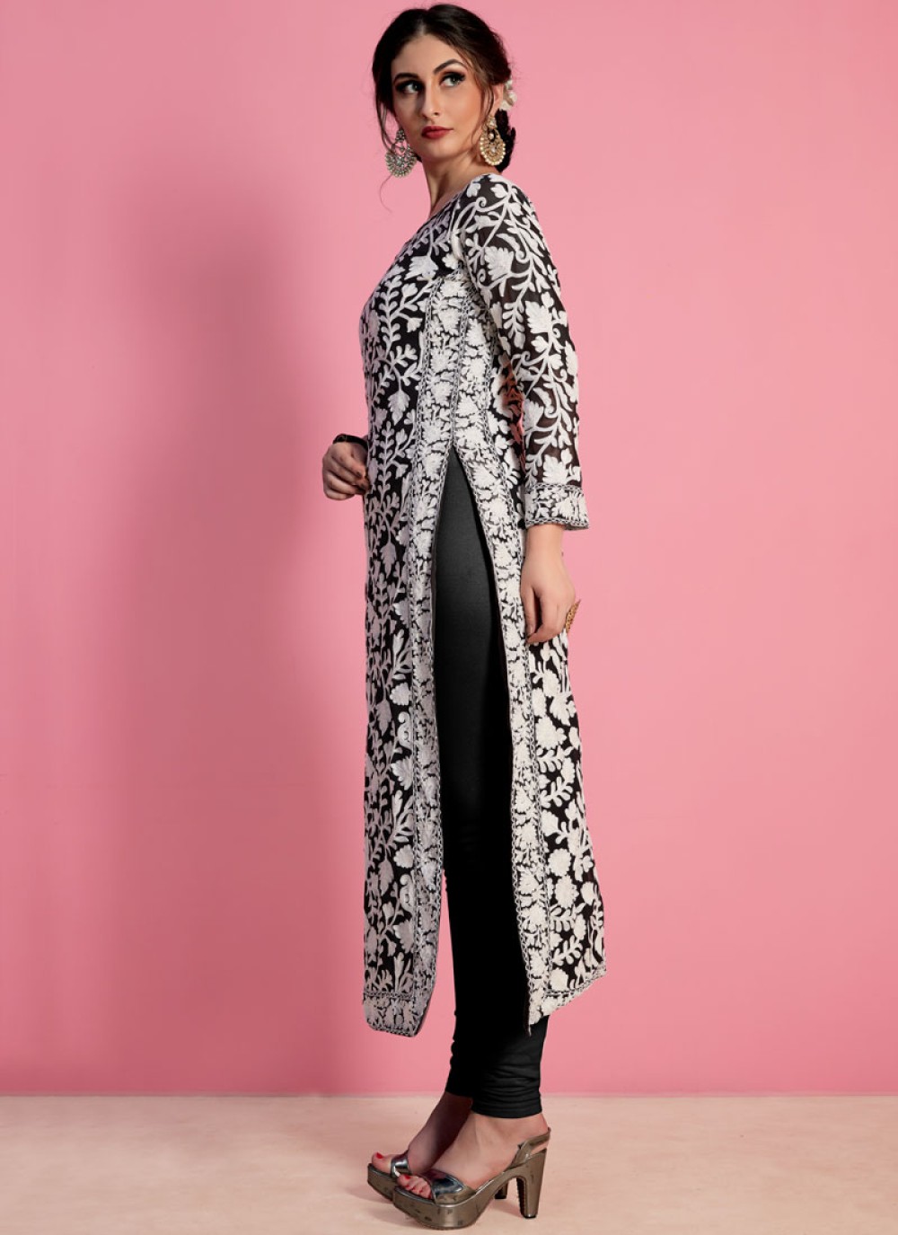 Buy Black Thread Work Work Georgette Churidar Salwar Suit : 82477