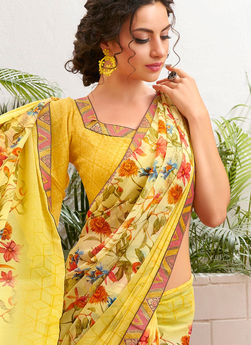 Buy Abstract Print Printed Saree Online : 134706