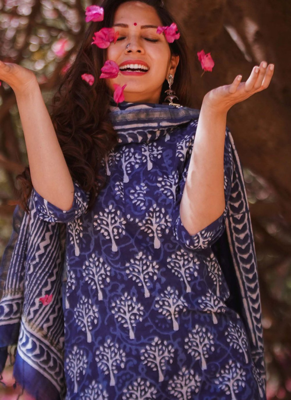 Buy Blue Fancy Ceremonial Readymade Suit : 116908