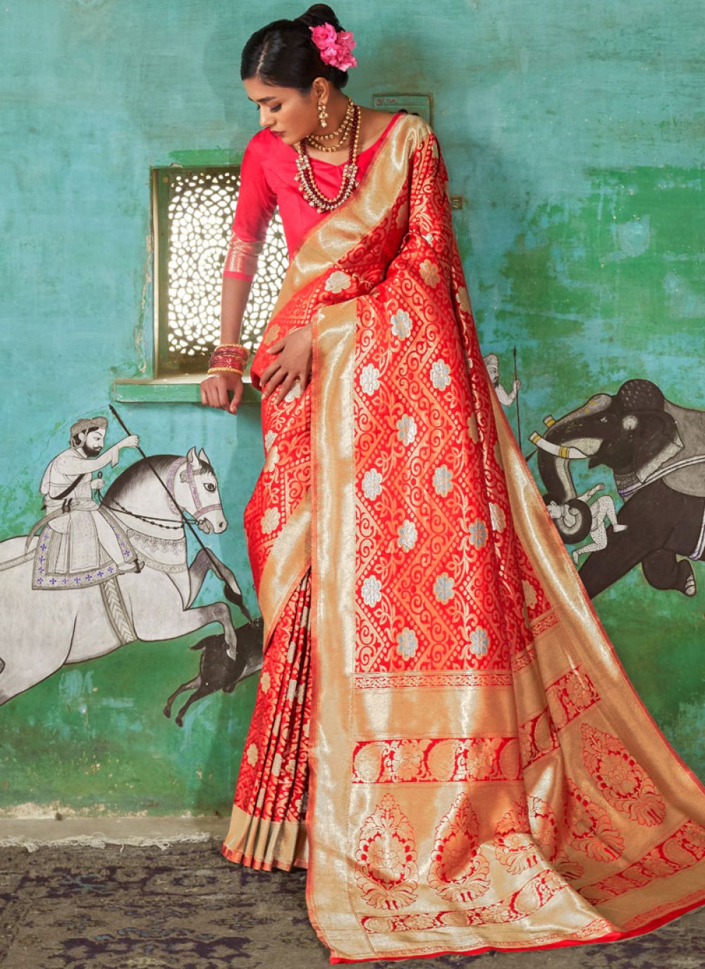 Buy Weaving Red Traditional Saree Online