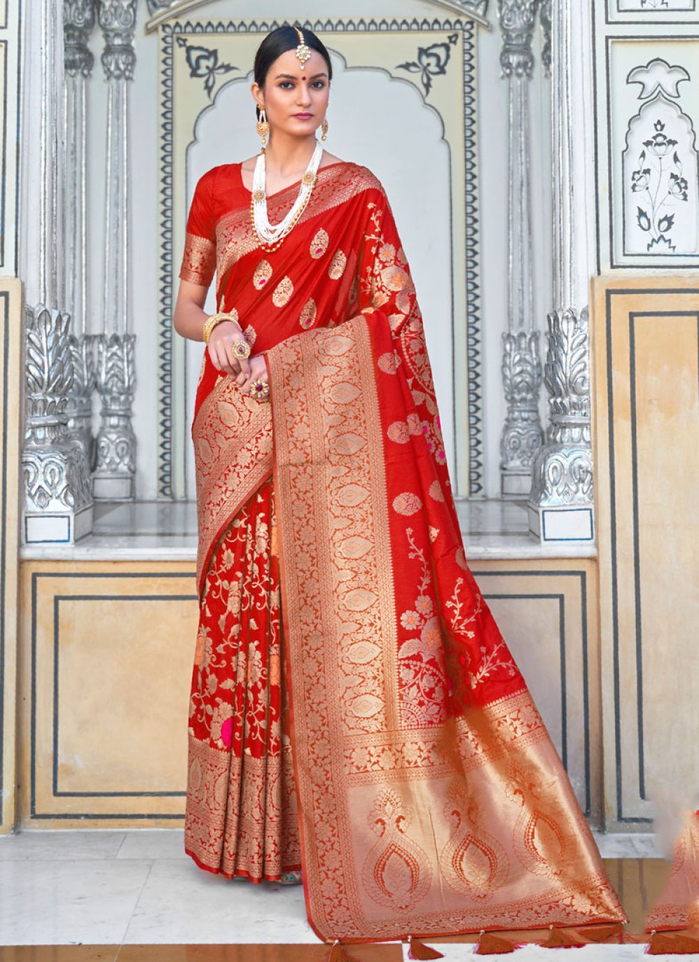 Buy Red Color Classic Designer Saree Online : 146064