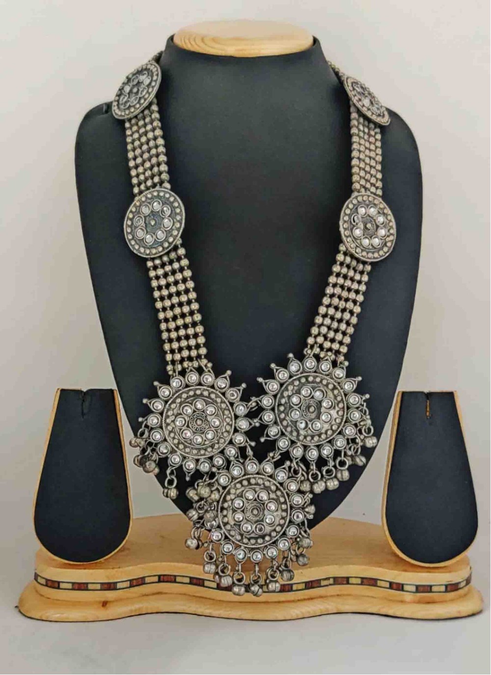 Shop Gold Color Necklace Set Online : 175609