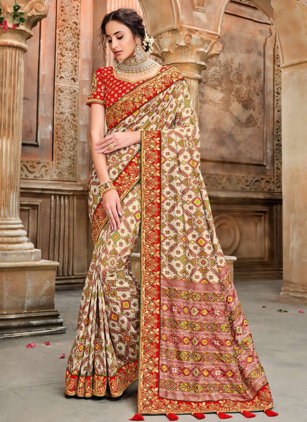 Buy Multi Colour Traditional Saree Online : 173441