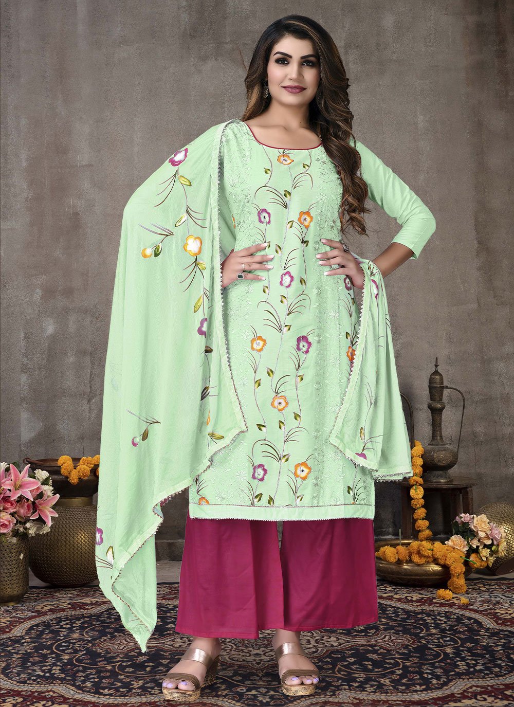 Buy Online Cotton Embroidered Salwar Suit : 231094