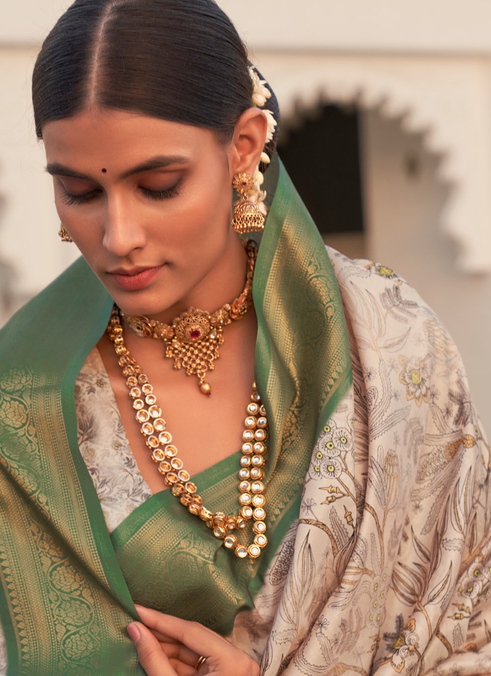 Shop Online Classic Saree Digital Print Khadi Silk in Cream : 269667