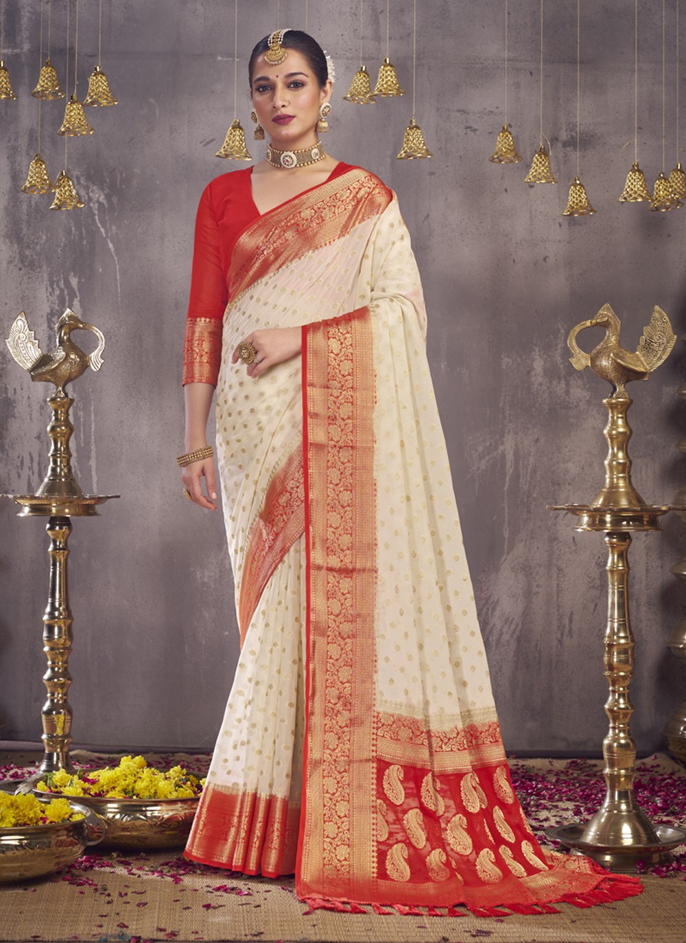Buy Cream Georgette Classic Saree Online : 267906