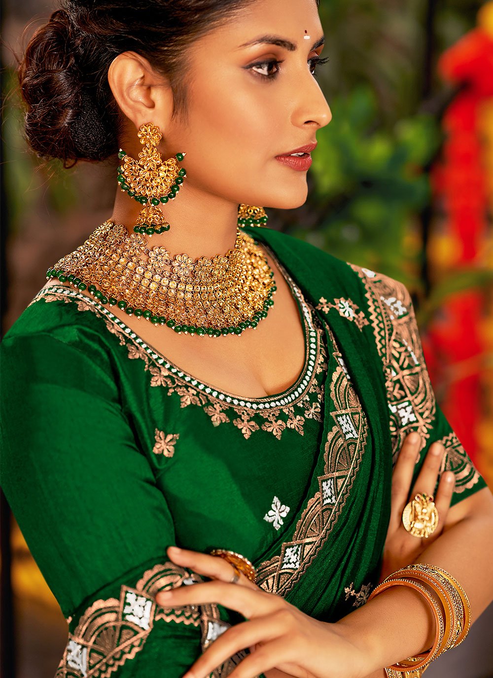 Buy Online Green Color Classic Saree : 252798