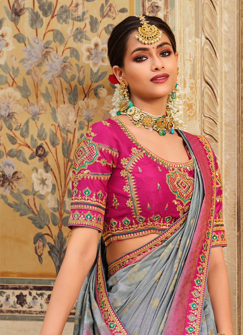 Shop Online Grey and Pink Border Classic Saree : 256621