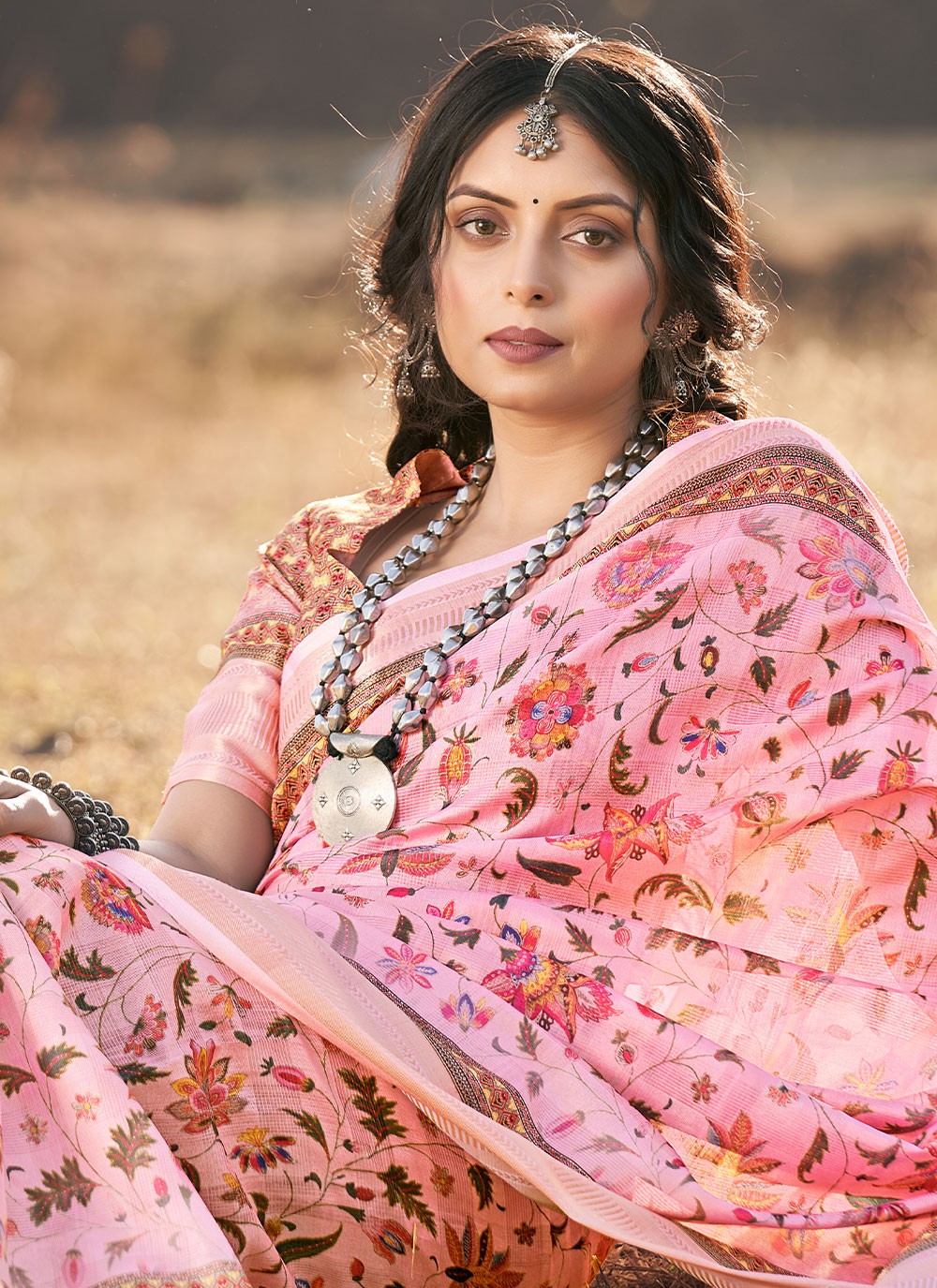 Buy Online Jacquard Pink Weaving Classic Saree : 254441