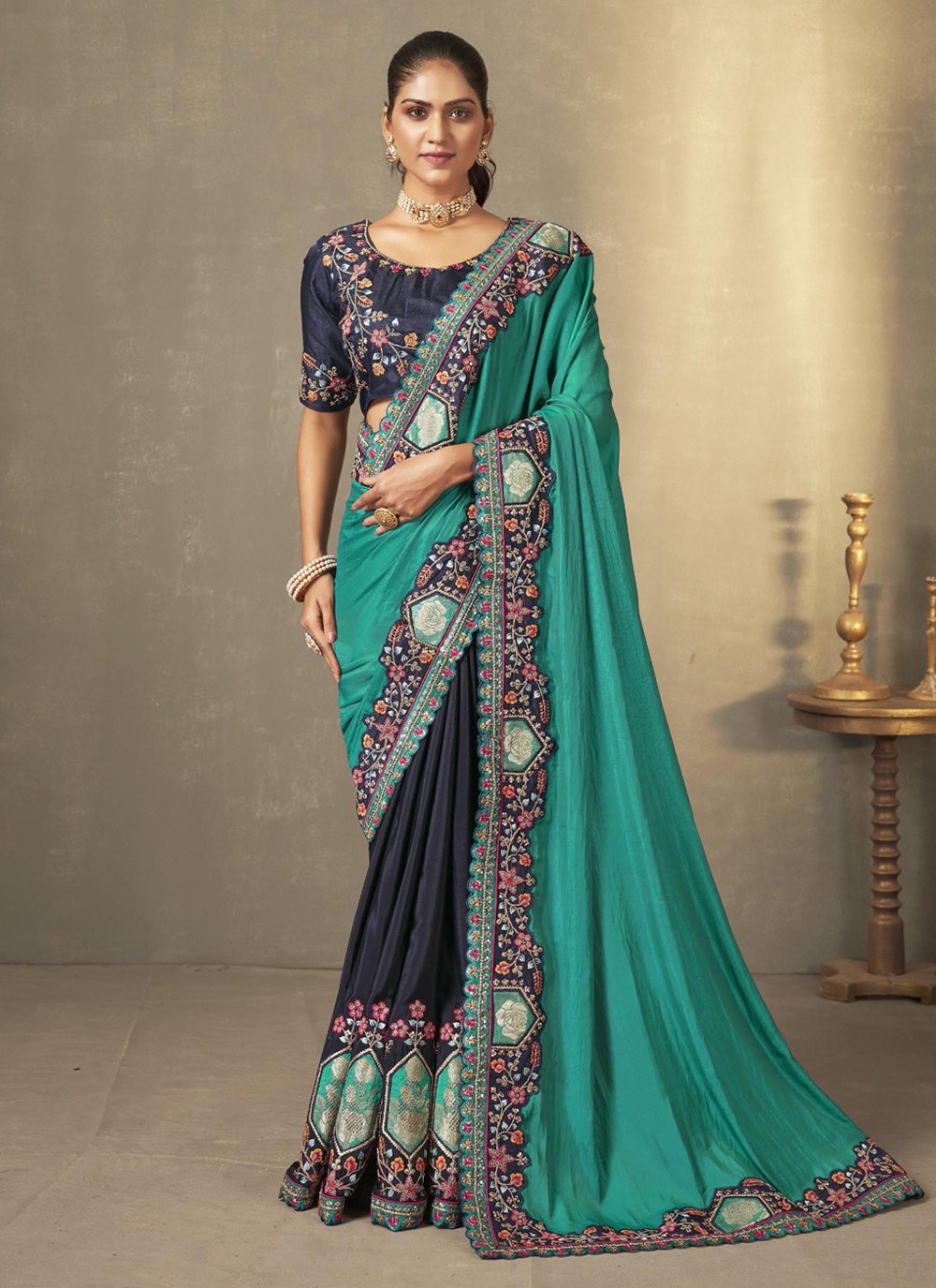 Buy Navy Blue and Turquoise Border Silk Classic Saree : 266840