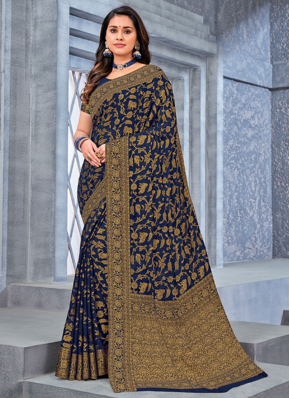 Shop Navy Blue Classic Saree Online : 250048