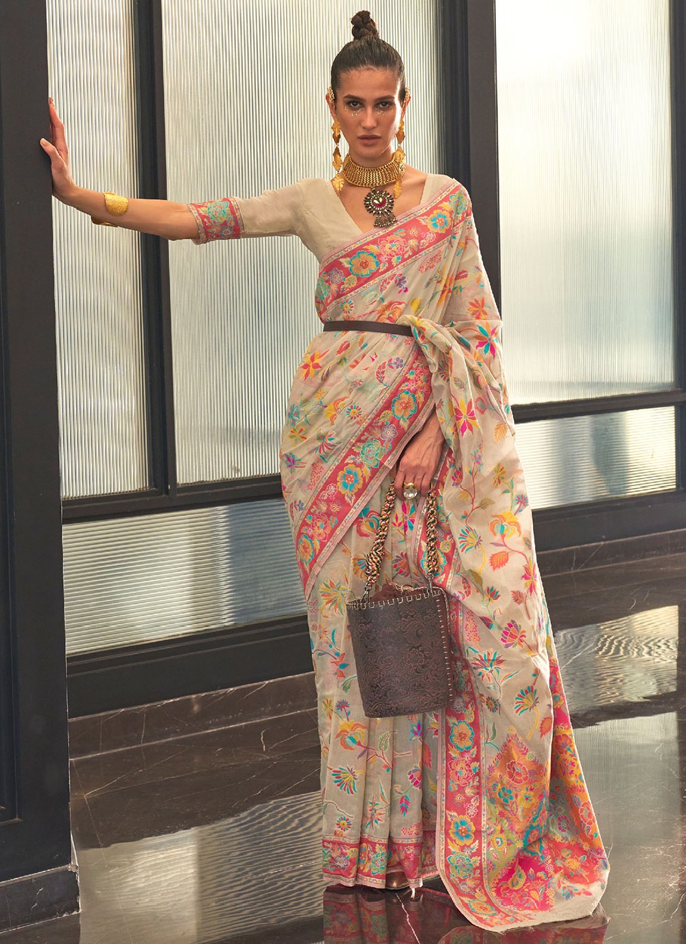 Shop Off White Weaving Handloom silk Saree Online : 249292
