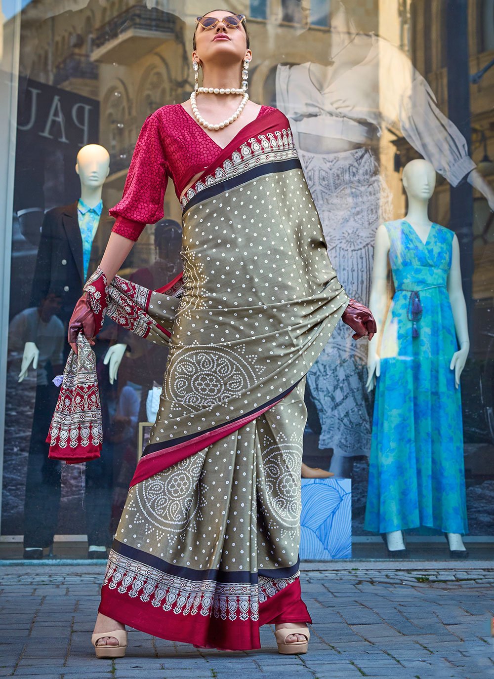 Shop Online Appealing Grey Faux Crepe Classic Saree : 286824