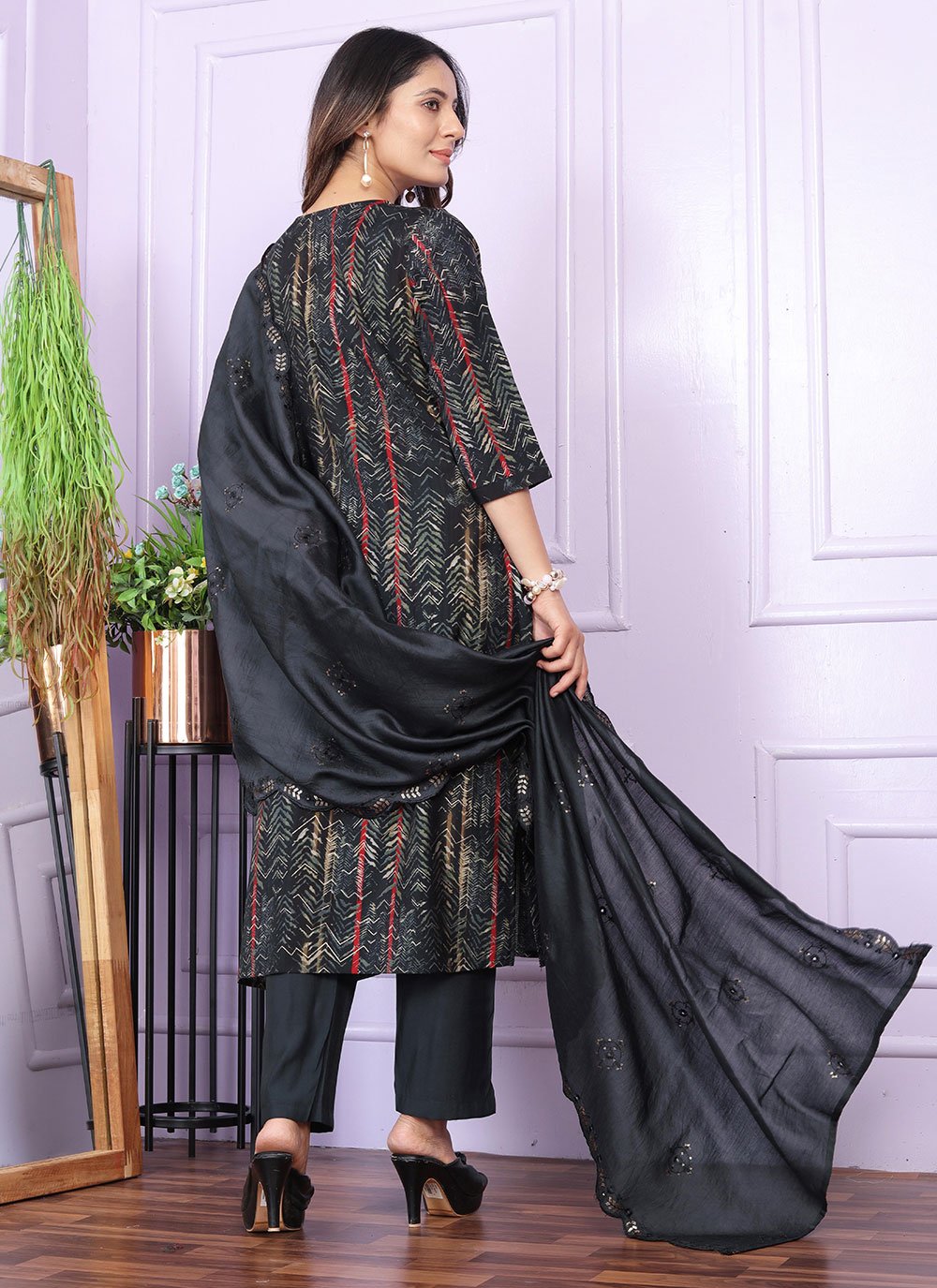 Buy Online Gorgonize Black Silk Trendy Suit : 291512