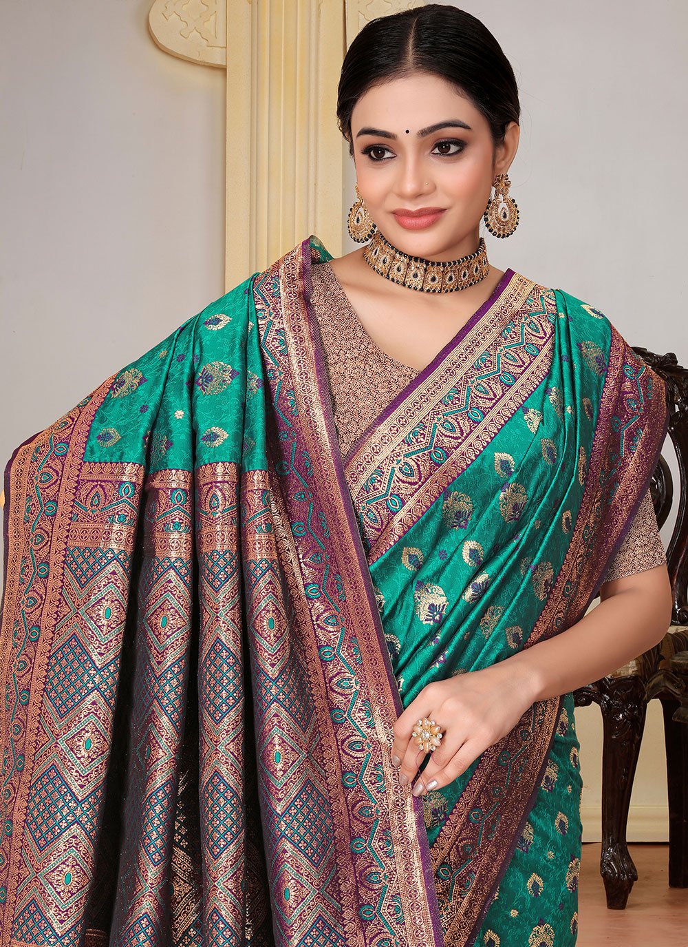 Buy Green Banarasi Silk Designer Sari with Woven Work : 288839