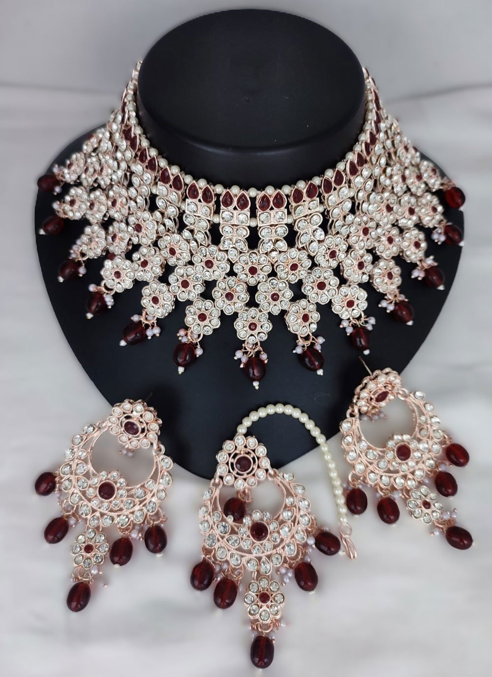 Buy Online Maroon Diamond, Moti and Stone Work Necklace Set : 315234