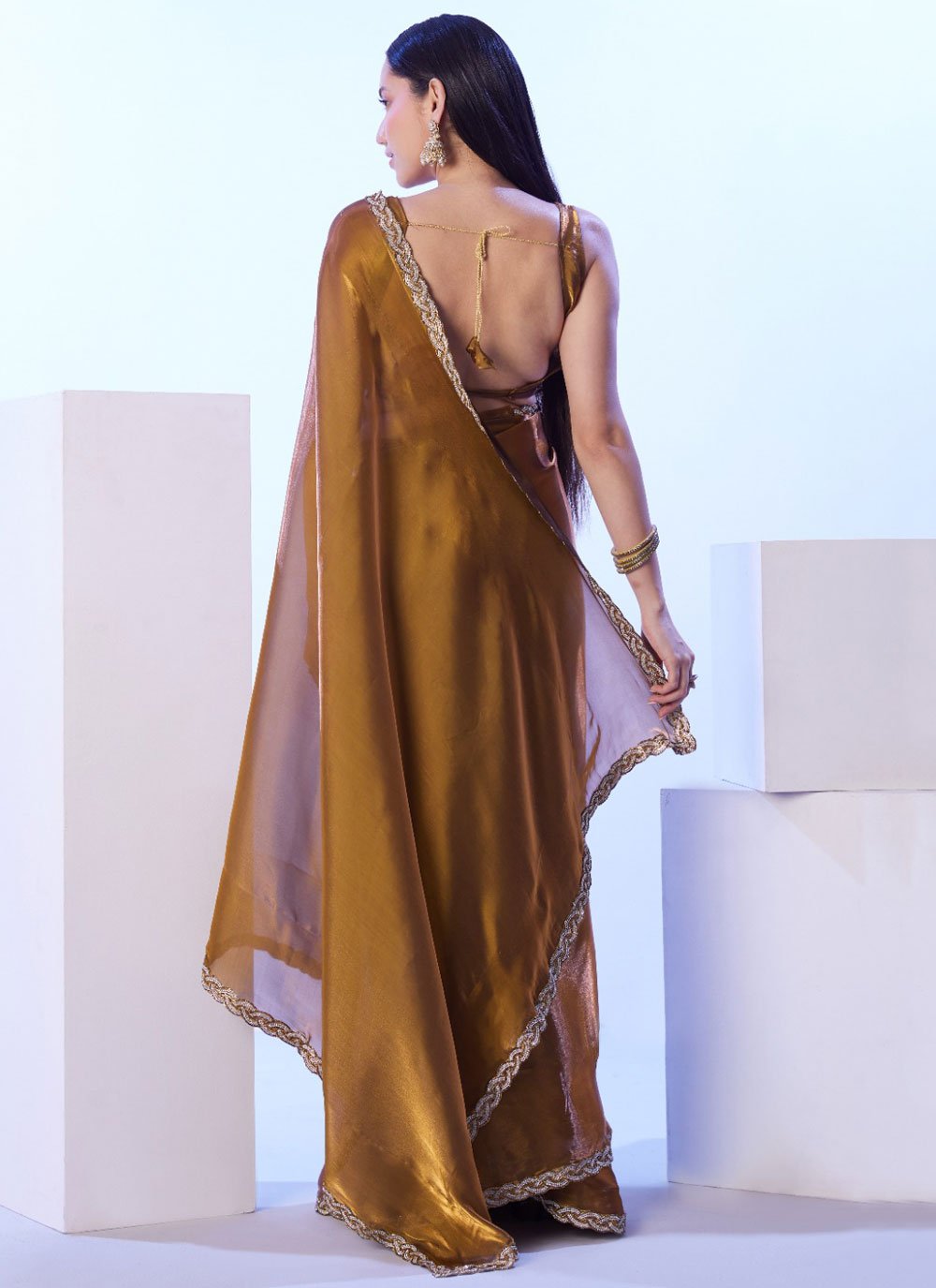 Shop Multi Colour JIMMY CHU Classic Saree Online : 306928