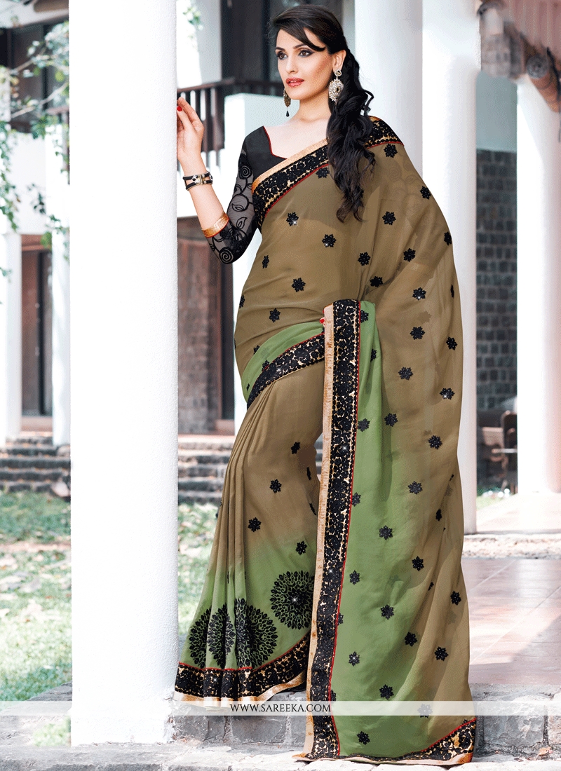 Patch Border Work Classic Saree buy online