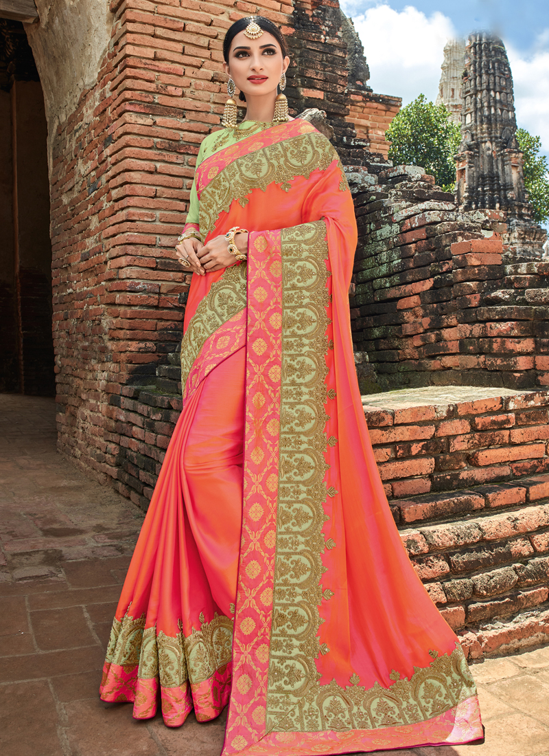 Shop Designer Traditional Saree For Wedding Online : 94371