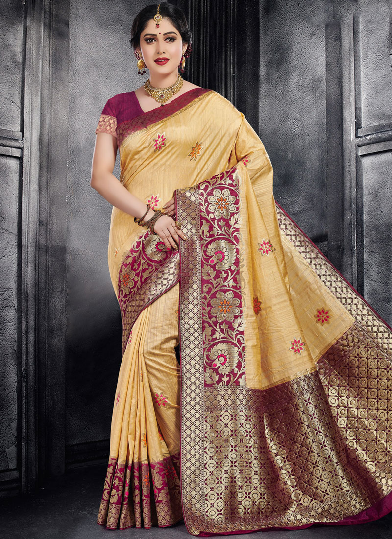 Shop Cream Classic Saree Online : 107886