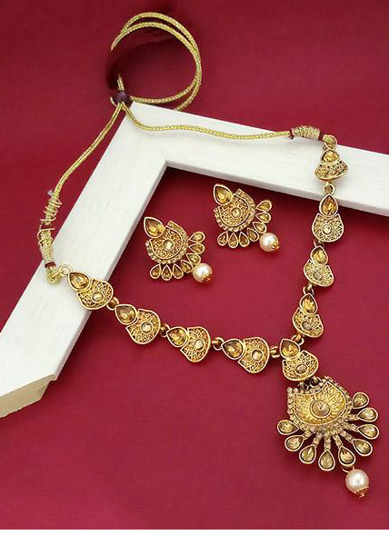 Buy Gold Necklace Set : 106328