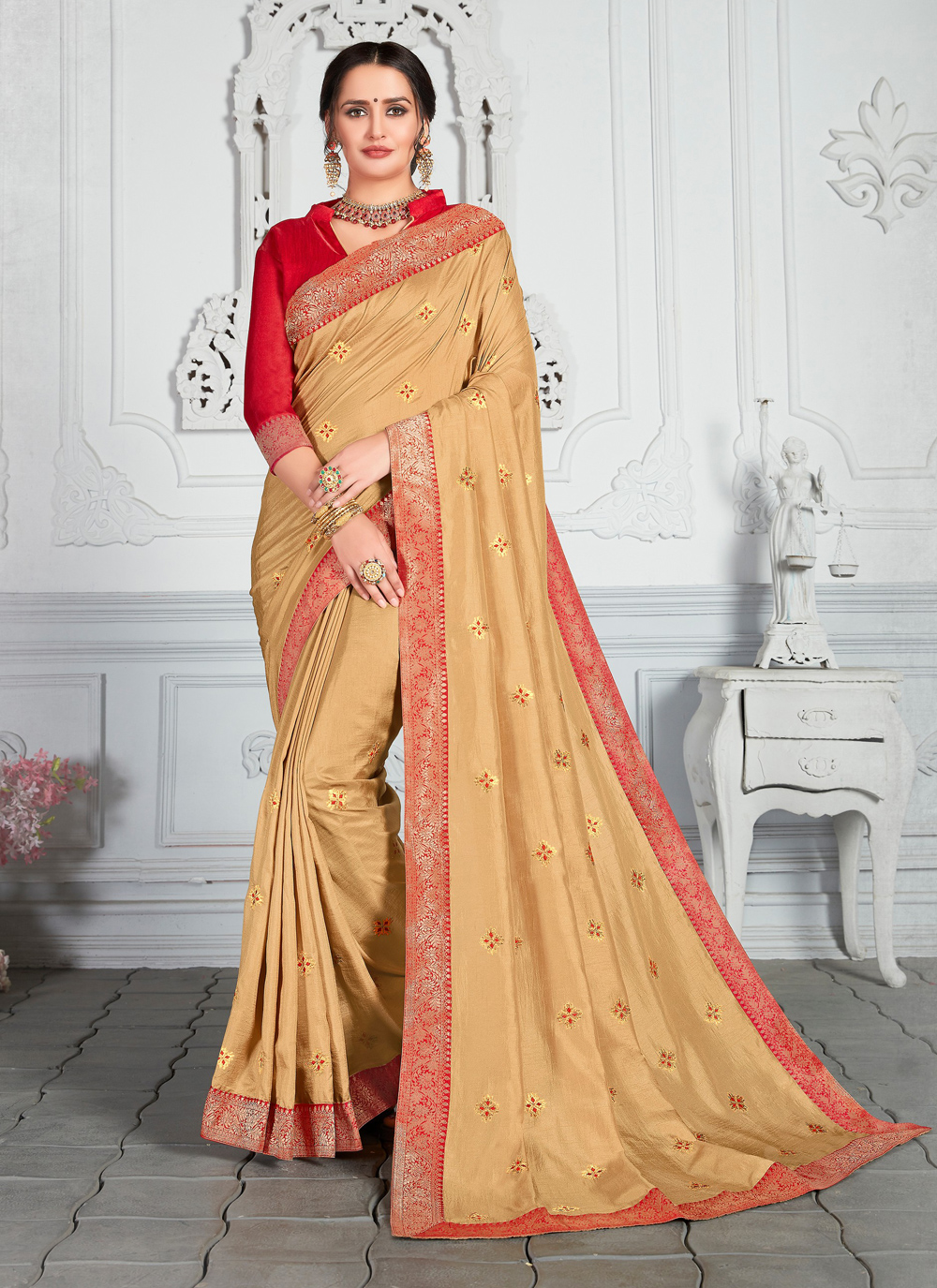 Buy Gold Color Classic Saree : 160664