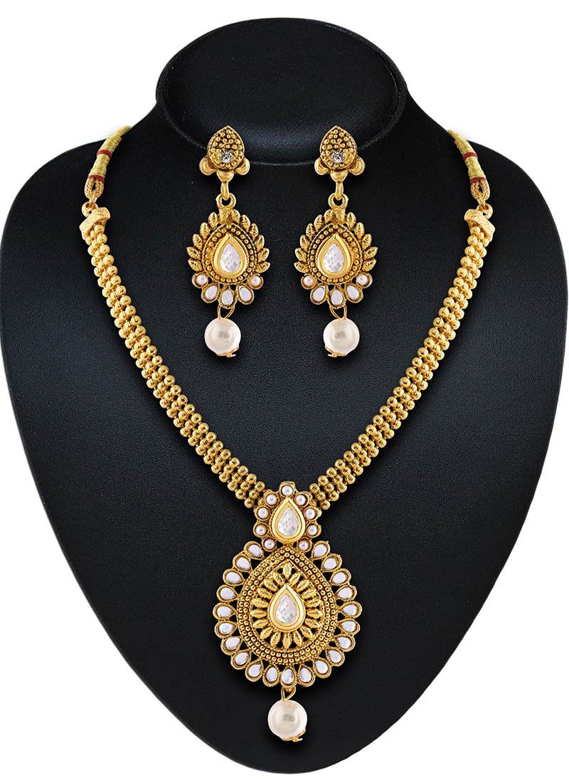 Buy Gold Color Necklace Set Online : 148904
