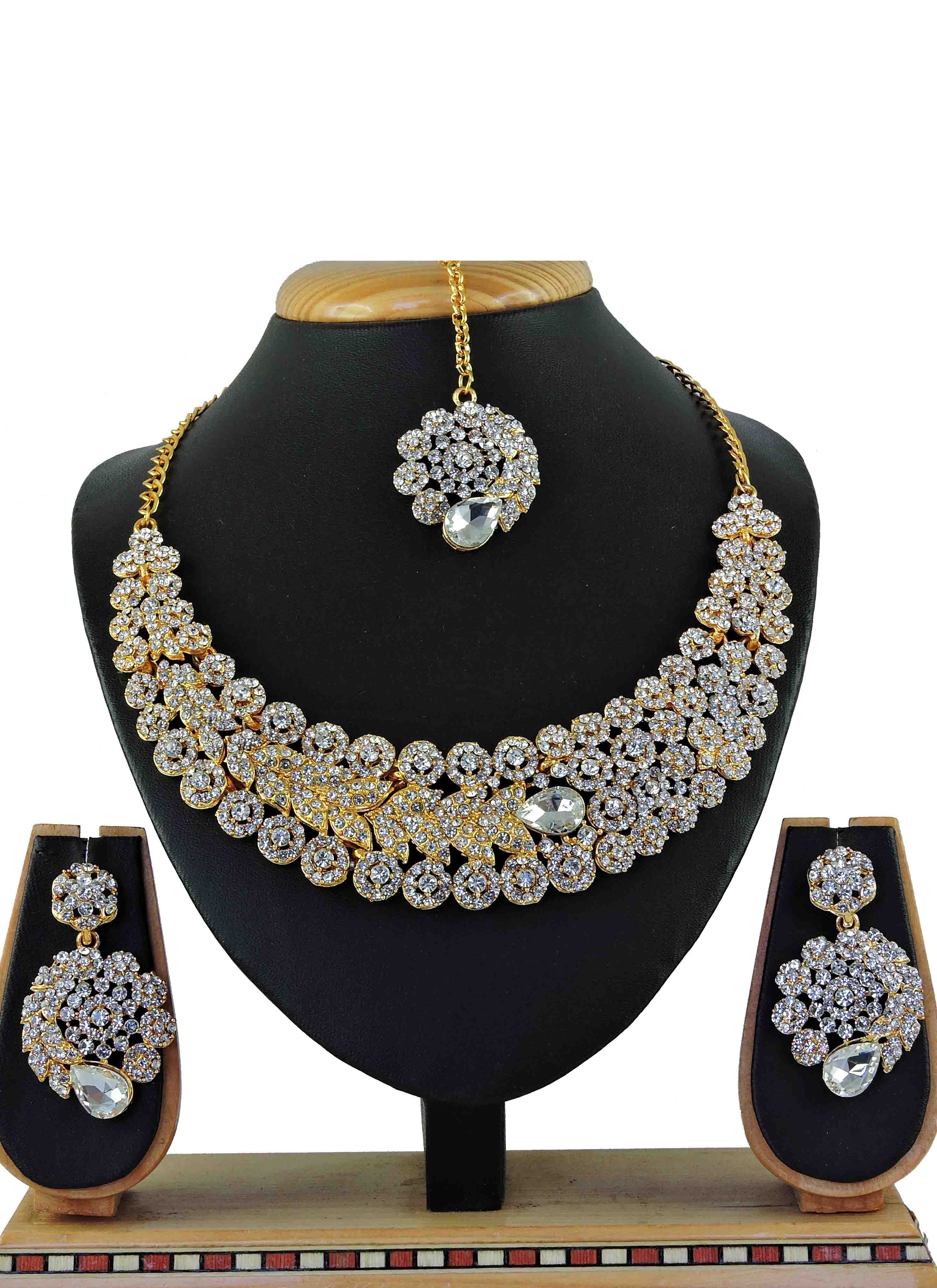 Buy Gold Color Necklace Set : 169094