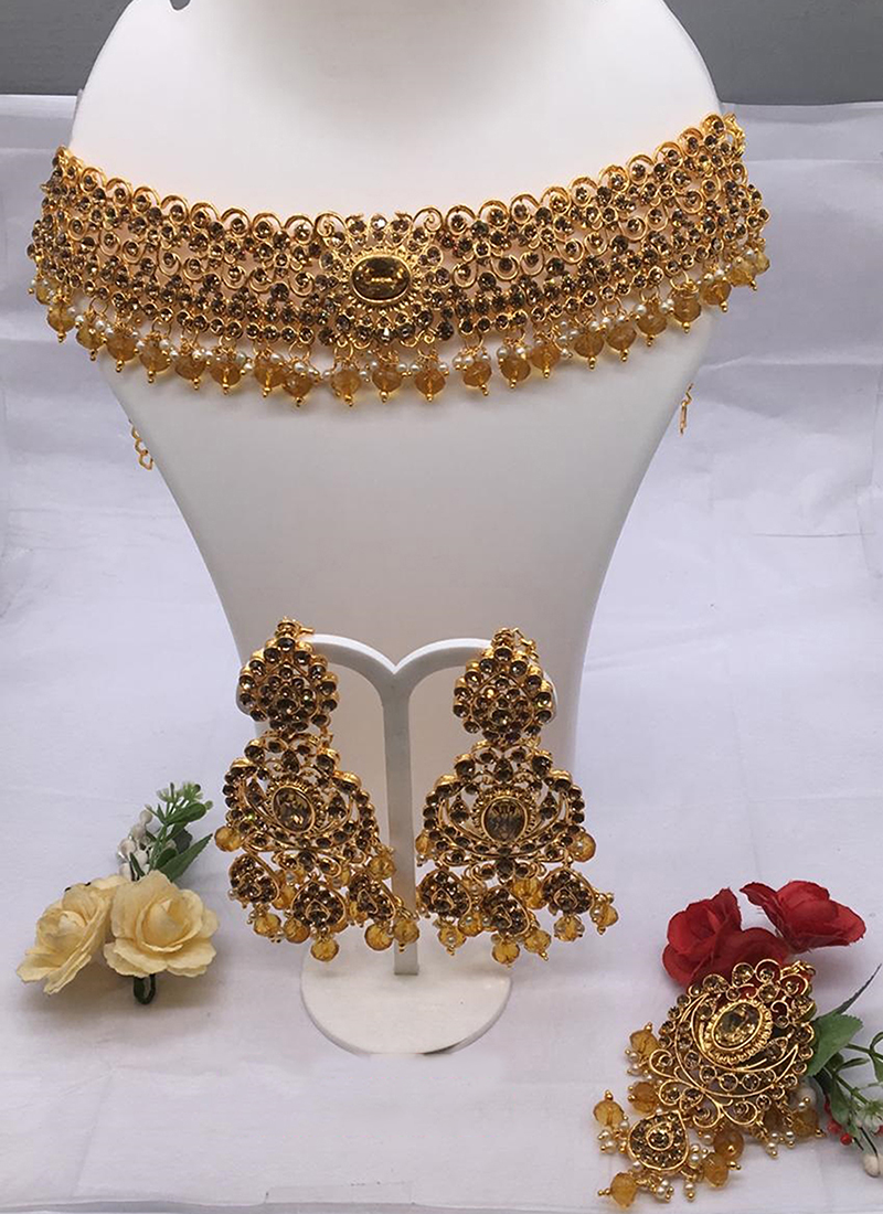 Buy Gold Party Jewellery Set Online : 141686