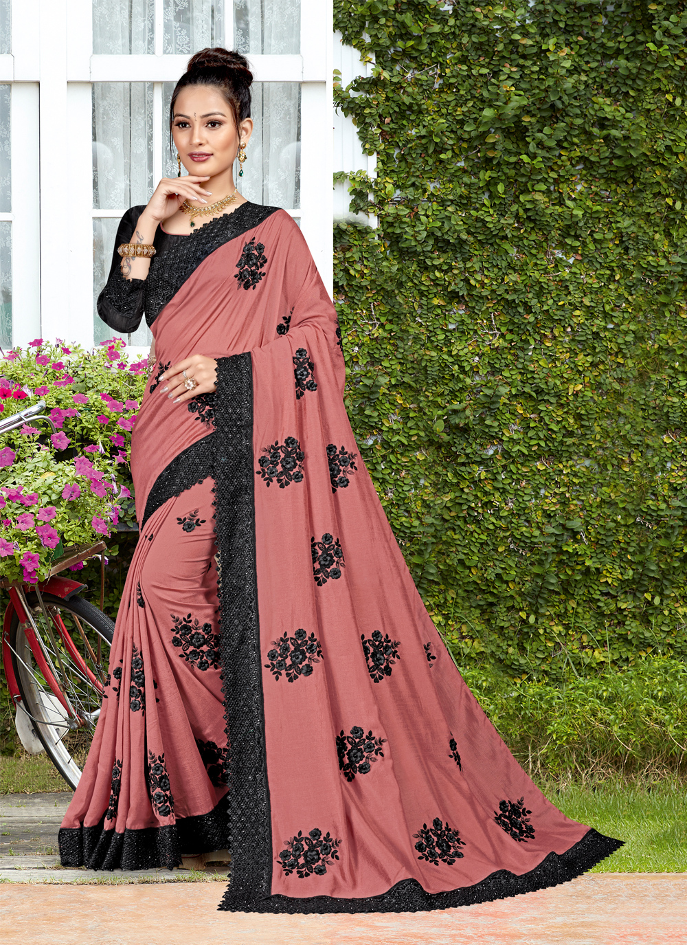 Buy Resham Contemporary Saree Online