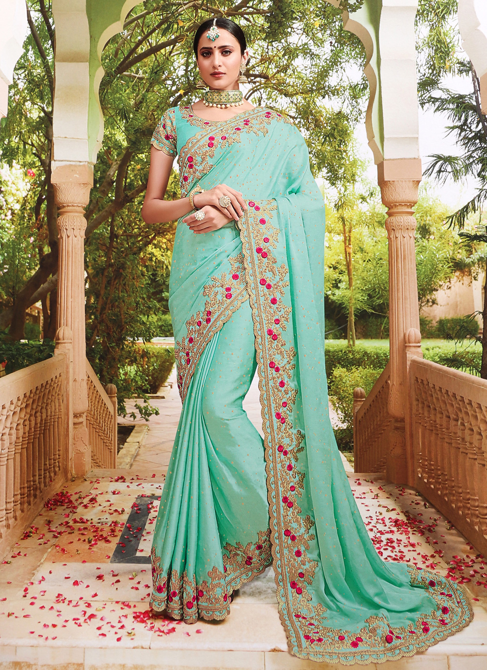 Buy Traditional Saree For Party Online : 160657