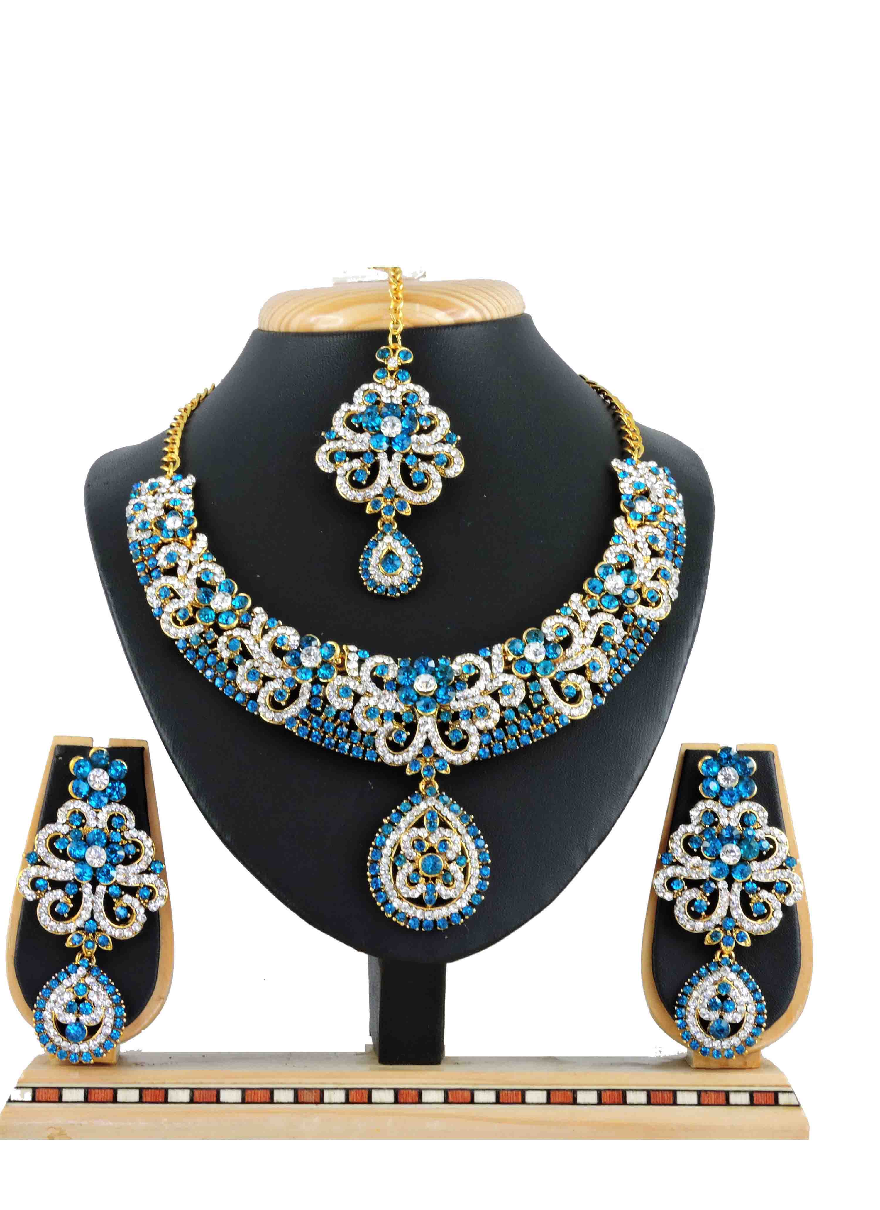 Shop Online Gold Festival Necklace Set : 174116