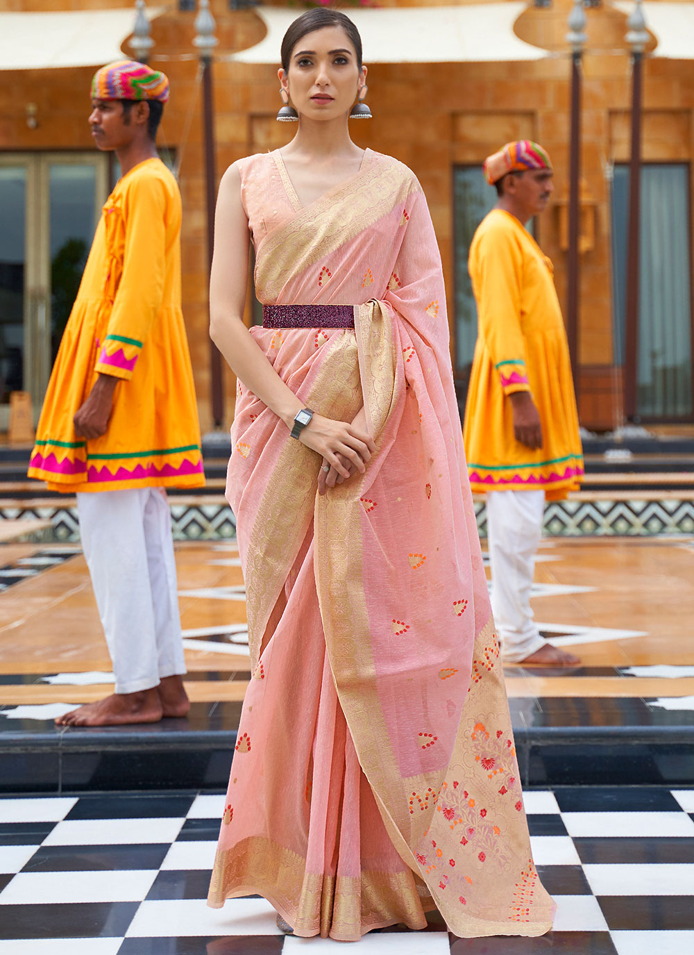 Buy Pink Weaving Classic Saree Online : 200759