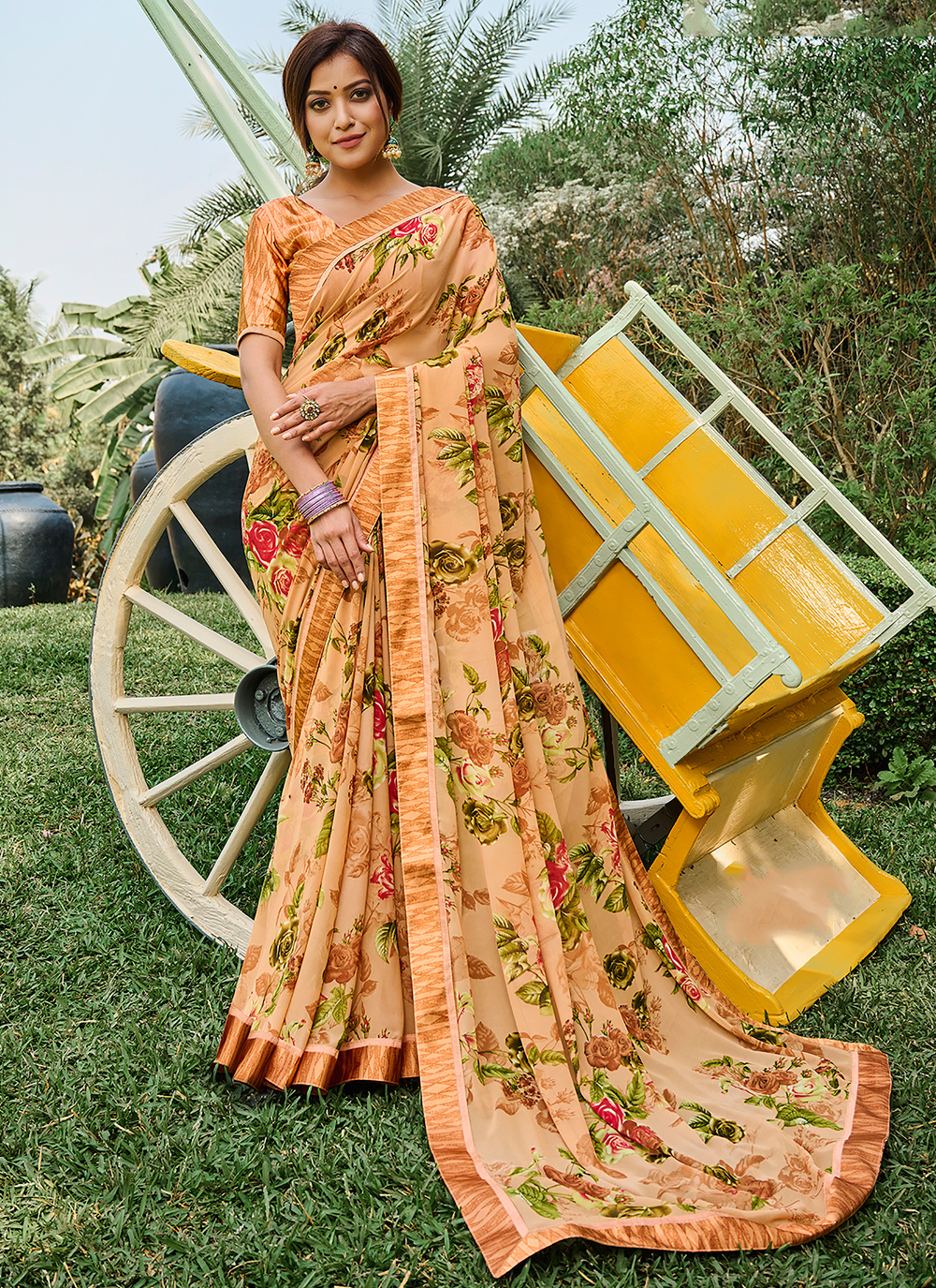 Buy Weight Less Abstract Print Printed Saree : 176945