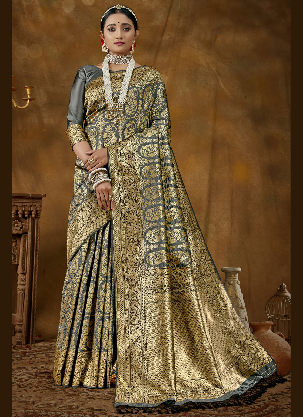 Buy Woven Traditional Designer Saree : 187537