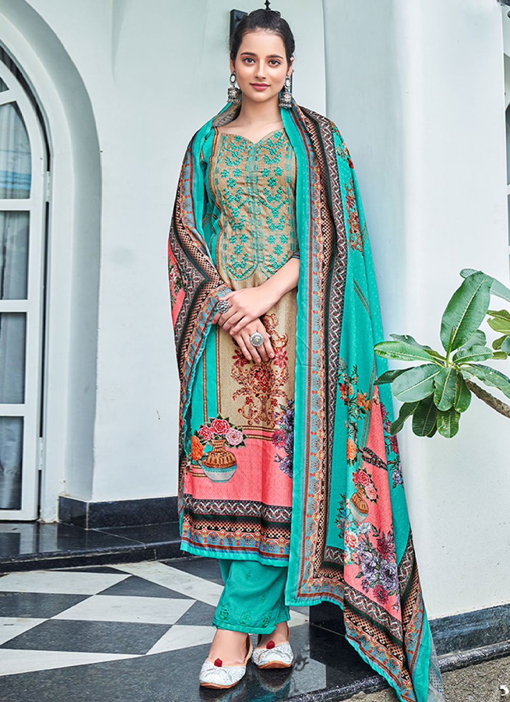 Buy Online Embroidered Straight Salwar Kameez : 243743