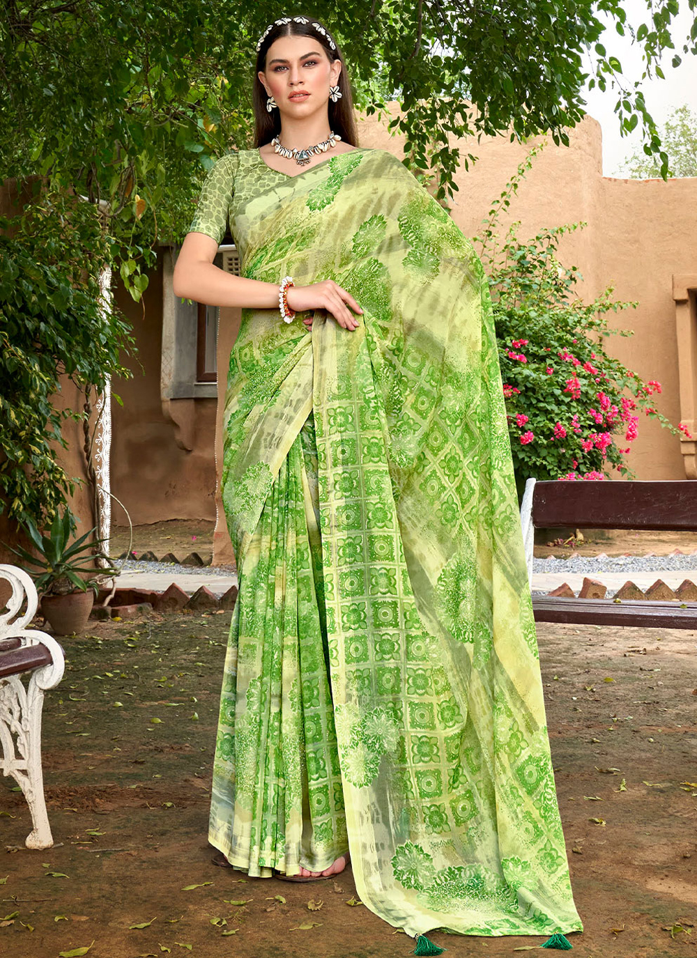 Buy Online Green Floral Print Weight Less Contemporary Saree : 244310