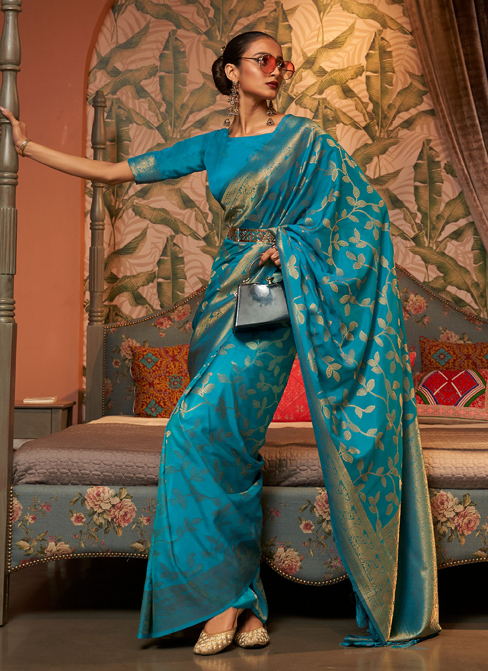 Shop Nylon Weaving Classic Saree in Blue Online : 230114