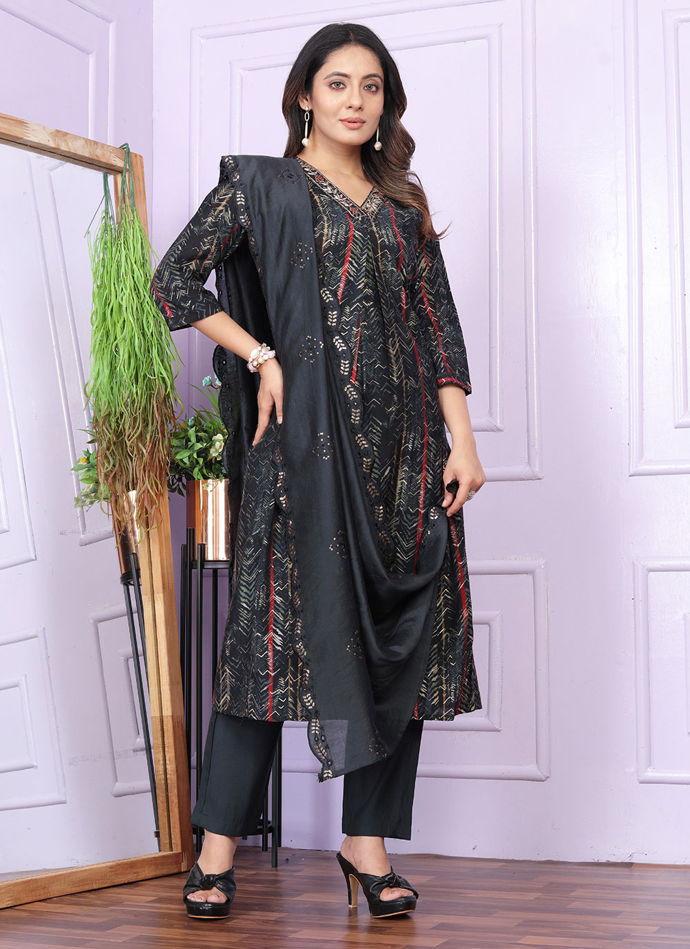 Buy Online Gorgonize Black Silk Trendy Suit : 291512